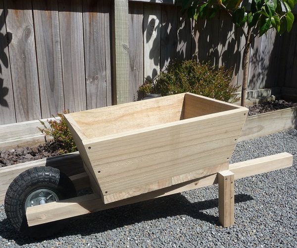 Outdoor Storage & Furniture - Panda Farm